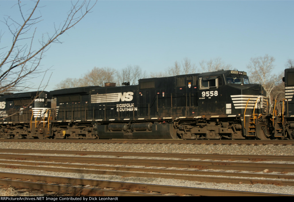 NS 9558